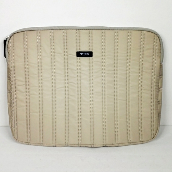 Tumi | Accessories | Tumi Cream Quilted Padded Zip Top Laptop Bag ...